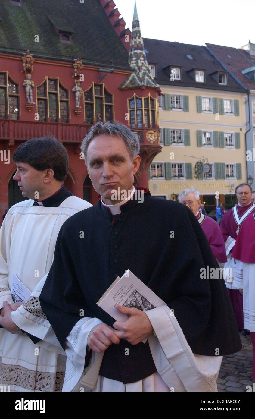 Wunderbar Georg Ganswein Fruher Fotos