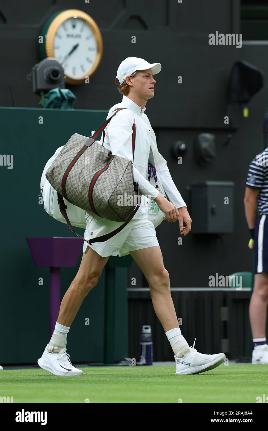 Jannik sinner rasentennis -Fotos und -Bildmaterial in hoher Auflösung – Alamy