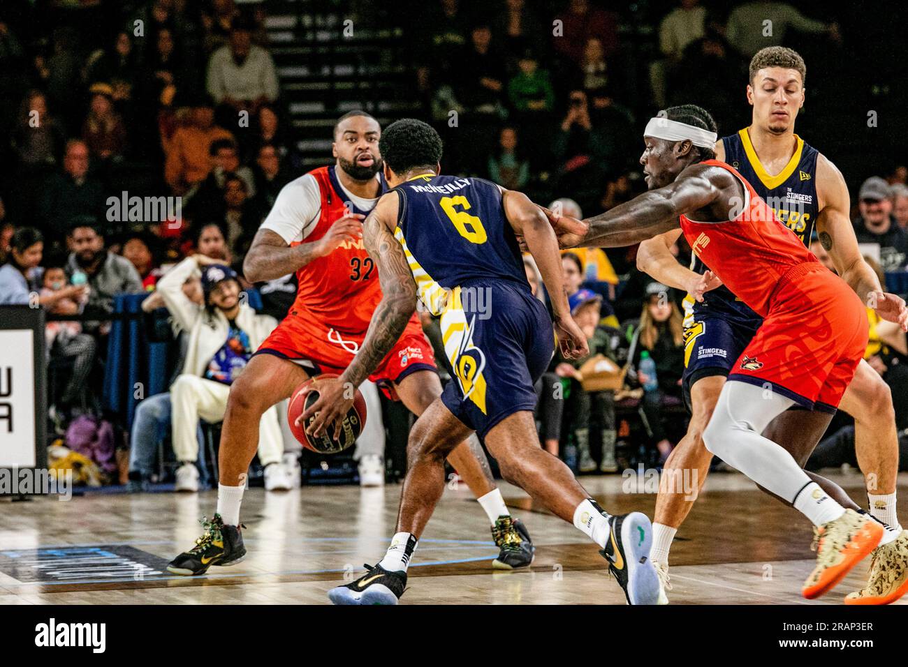 6 adika peter mcneilly -Fotos und -Bildmaterial in hoher Auflösung – Alamy