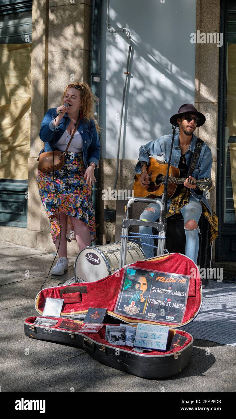 Auftritte der musiker -Fotos und -Bildmaterial in hoher Auflösung – Alamy