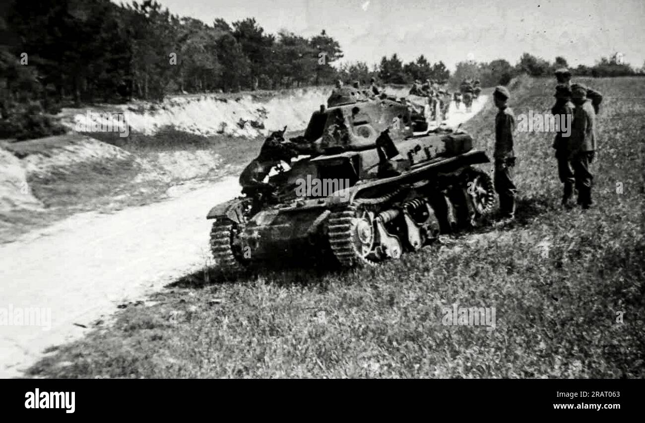 Schwere Waffen im Zweiten Weltkrieg FRANKREICH. Tanks, Renault R35 ...