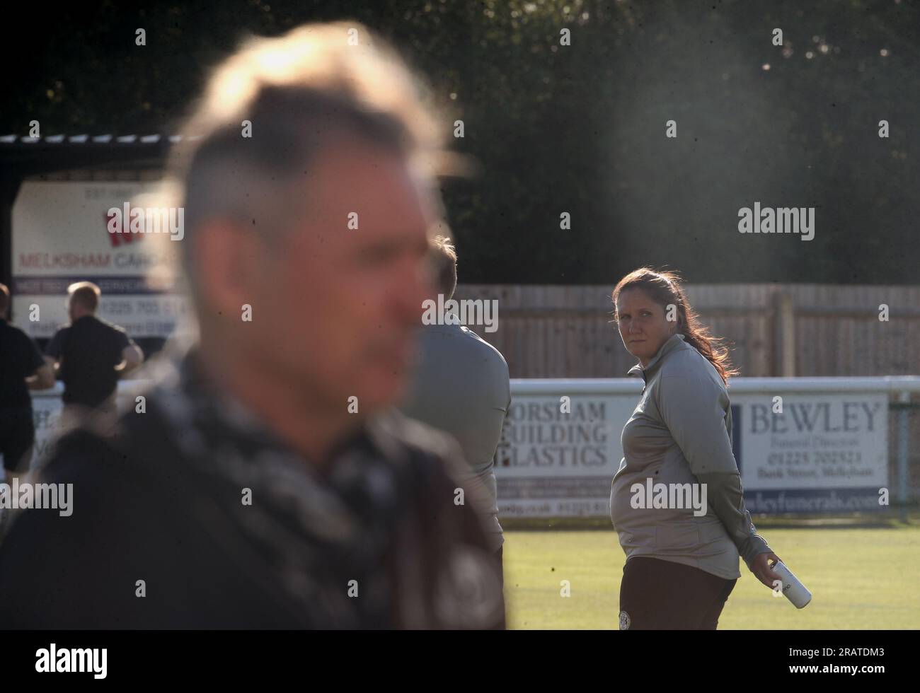 Forest Green Rovers' neue Hausmeisterin-Cheftrainer Hannah Dingley und ...