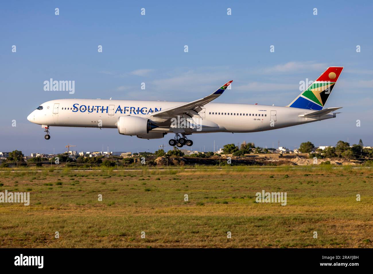 Airbus A350-900 Avolon OE-IPK South African Airways Livery, 42% OFF