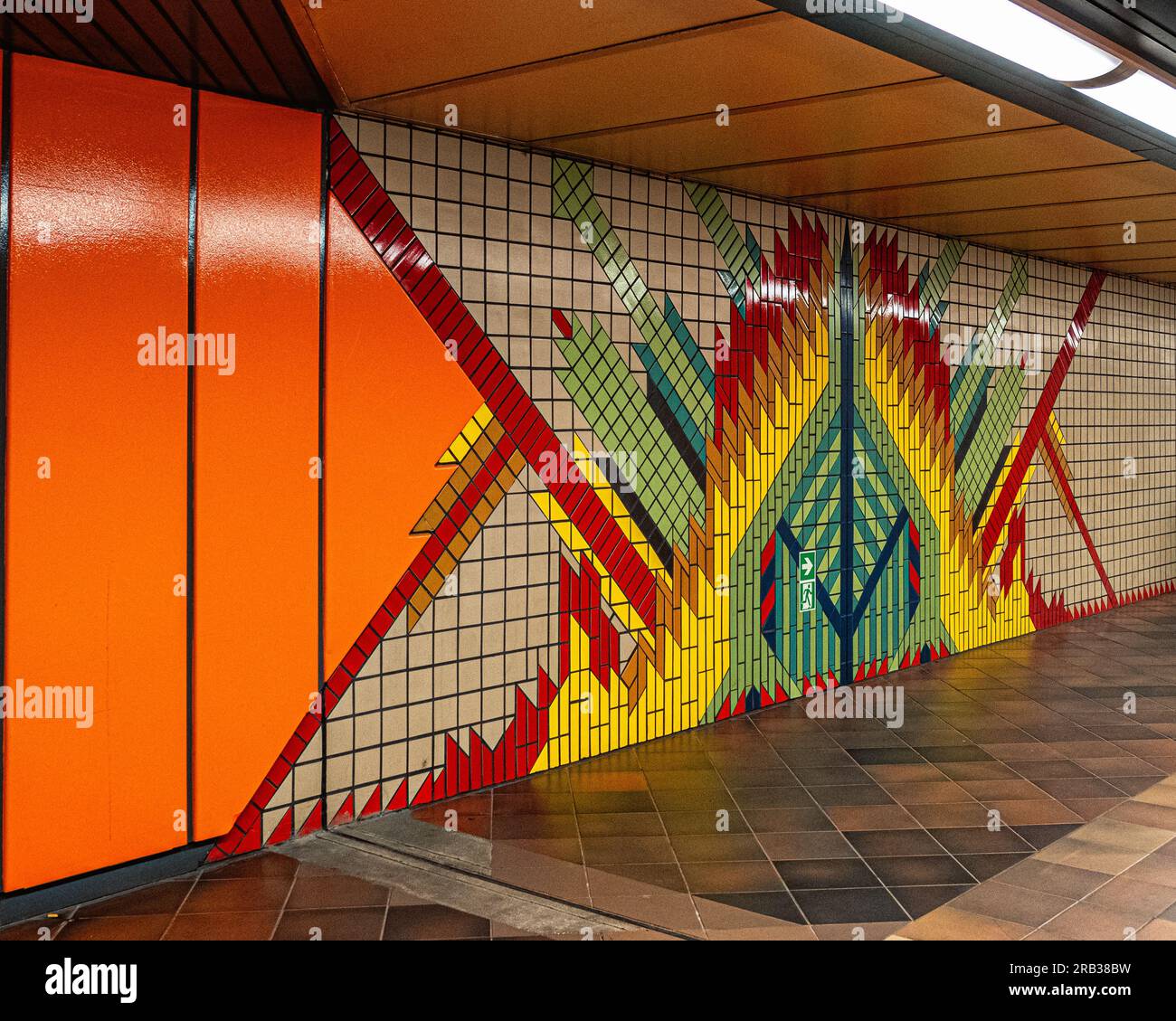 U bahn station siemensdamm -Fotos und -Bildmaterial in hoher Auflösung ...