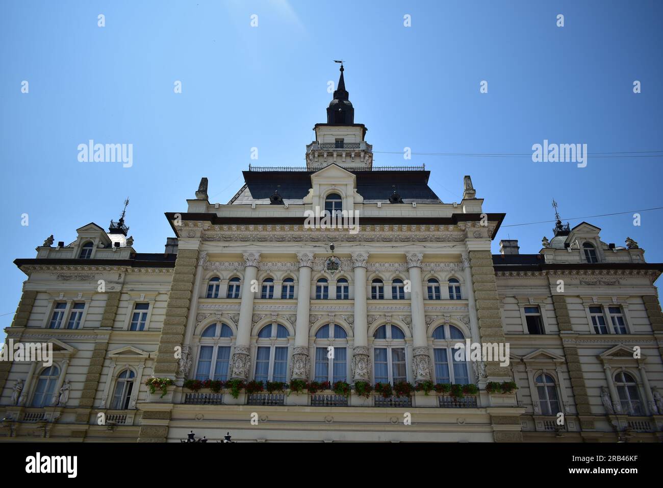 Stadtzentrum mit rathaus -Fotos und -Bildmaterial in hoher Auflösung ...