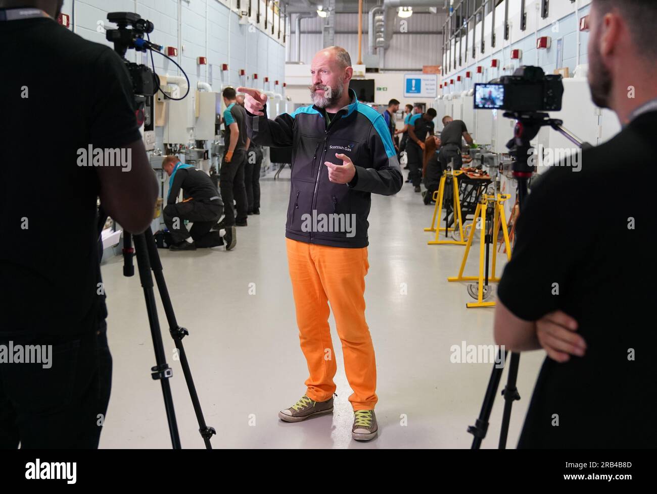 Chris O'Shea Group Chief Executive von Centrica spricht zu den Medien ...