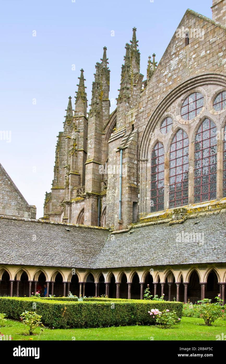 Kreuzgang der Abtei von Mont Saint-Michel, Mont Saint-Michel, Normandie, Frankreich ...