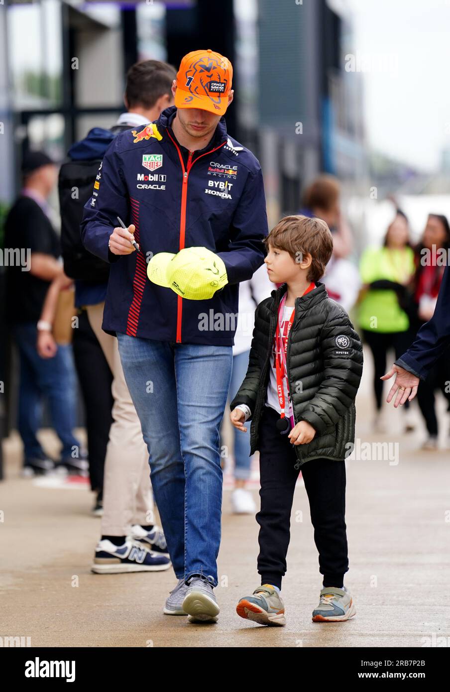 Max verstappen mit hut -Fotos und -Bildmaterial in hoher Auflösung – Alamy