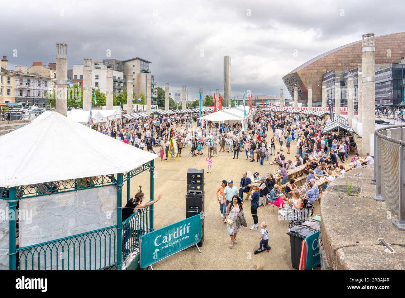 Cardiff bay festival -Fotos und -Bildmaterial in hoher Auflösung – Alamy