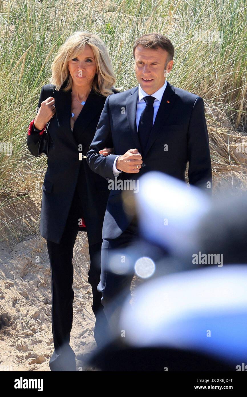 French President Emmanuel Macron and his wife Brigitte Macron arrive ...