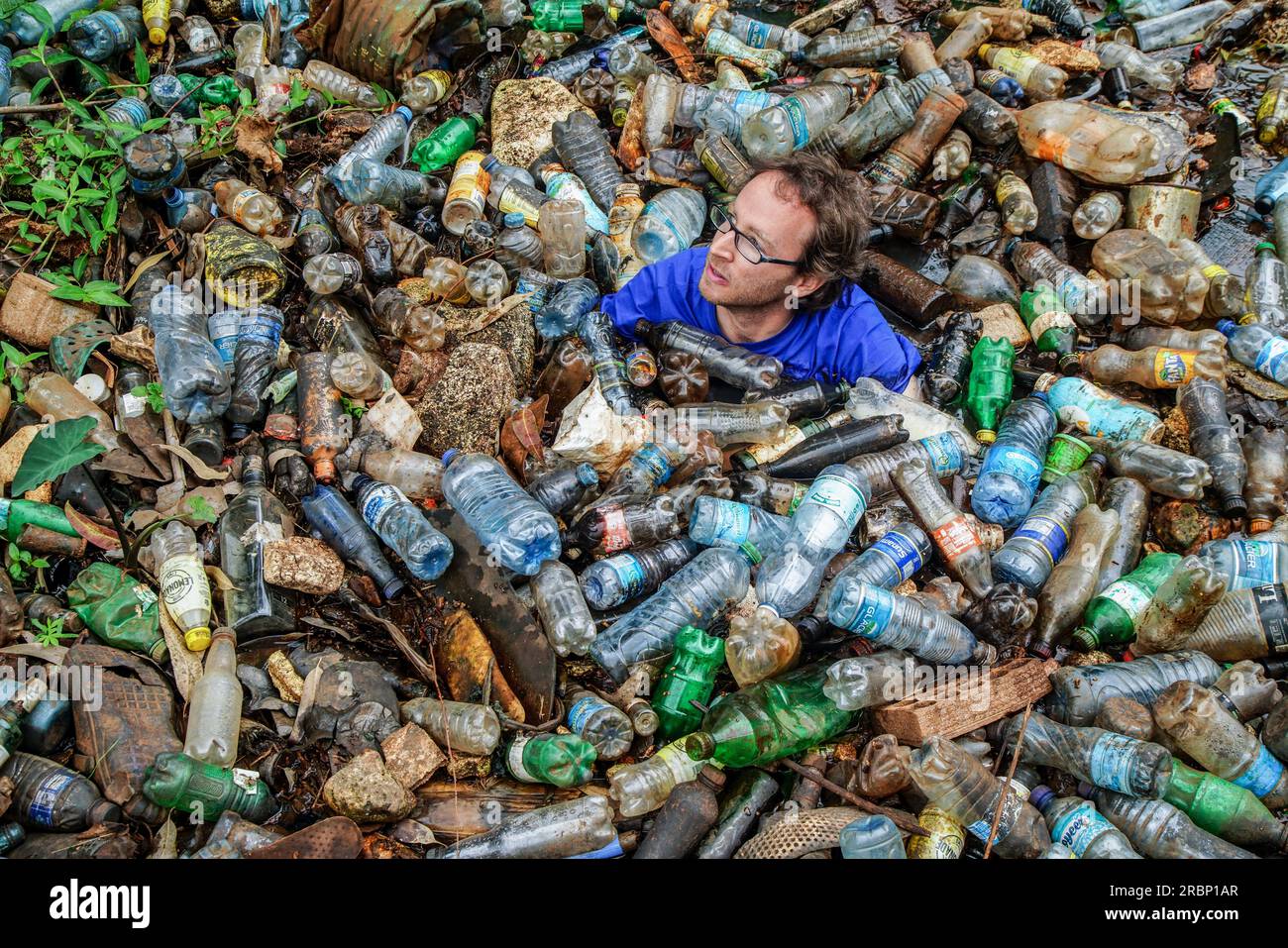 Lucas Schmitz, Gründer und CEO von Sana Mare, einer deutschen gemeinnützigen Umweltorganisation ...