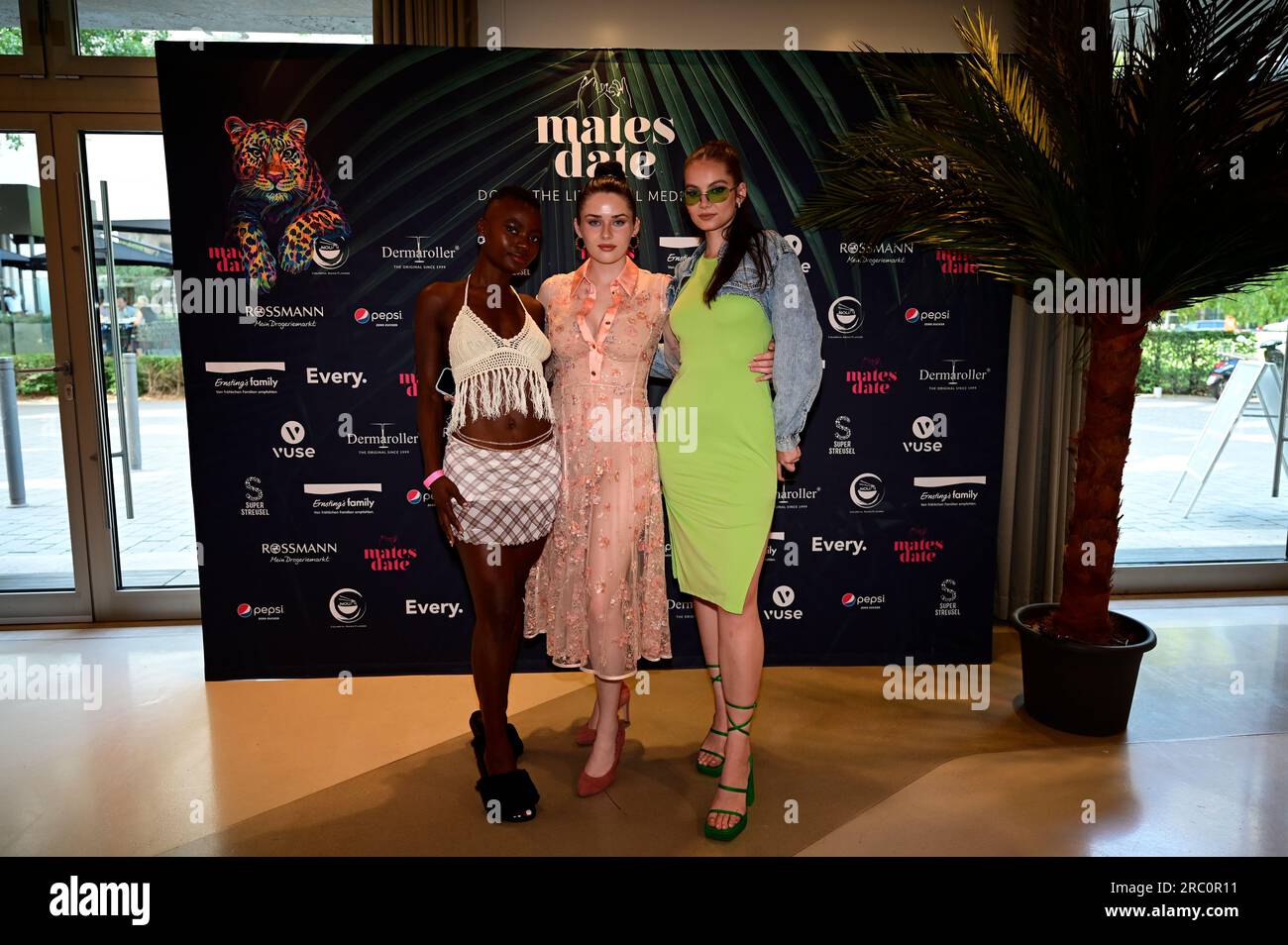 Noëlla Mbomba, Coco Clever, Luca Angelina Vanak beim Mates Date ...