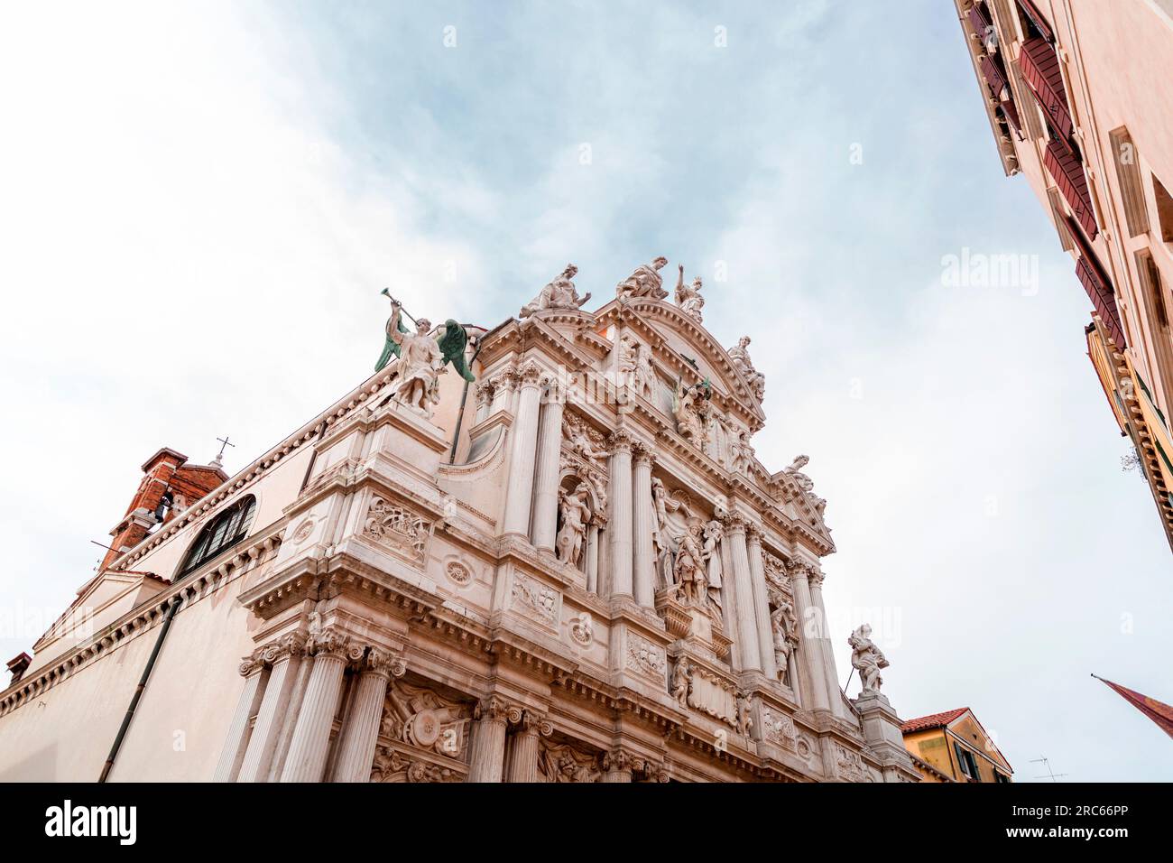 Pfarrei san moise -Fotos und -Bildmaterial in hoher Auflösung – Alamy