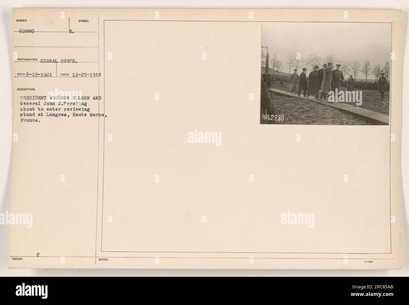 Präsident Woodrow Wilson und General John J. Pershing treten im ...