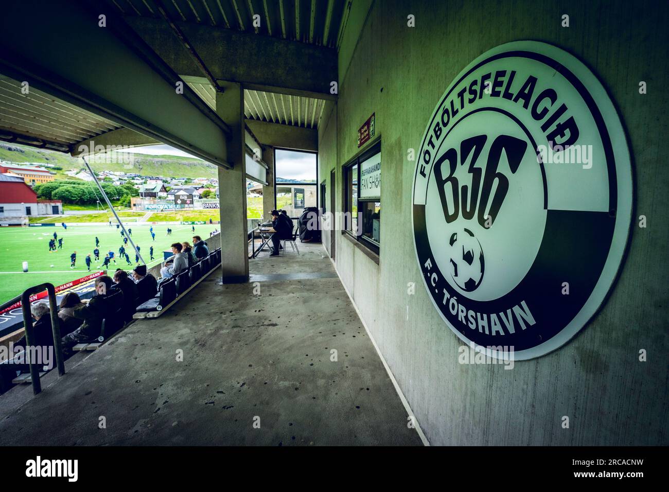 Torshavn, Färöer. 12. Juli 2023. Das Gundadalur-Stadion vor dem Qualifikationsspiel der UEFA ...