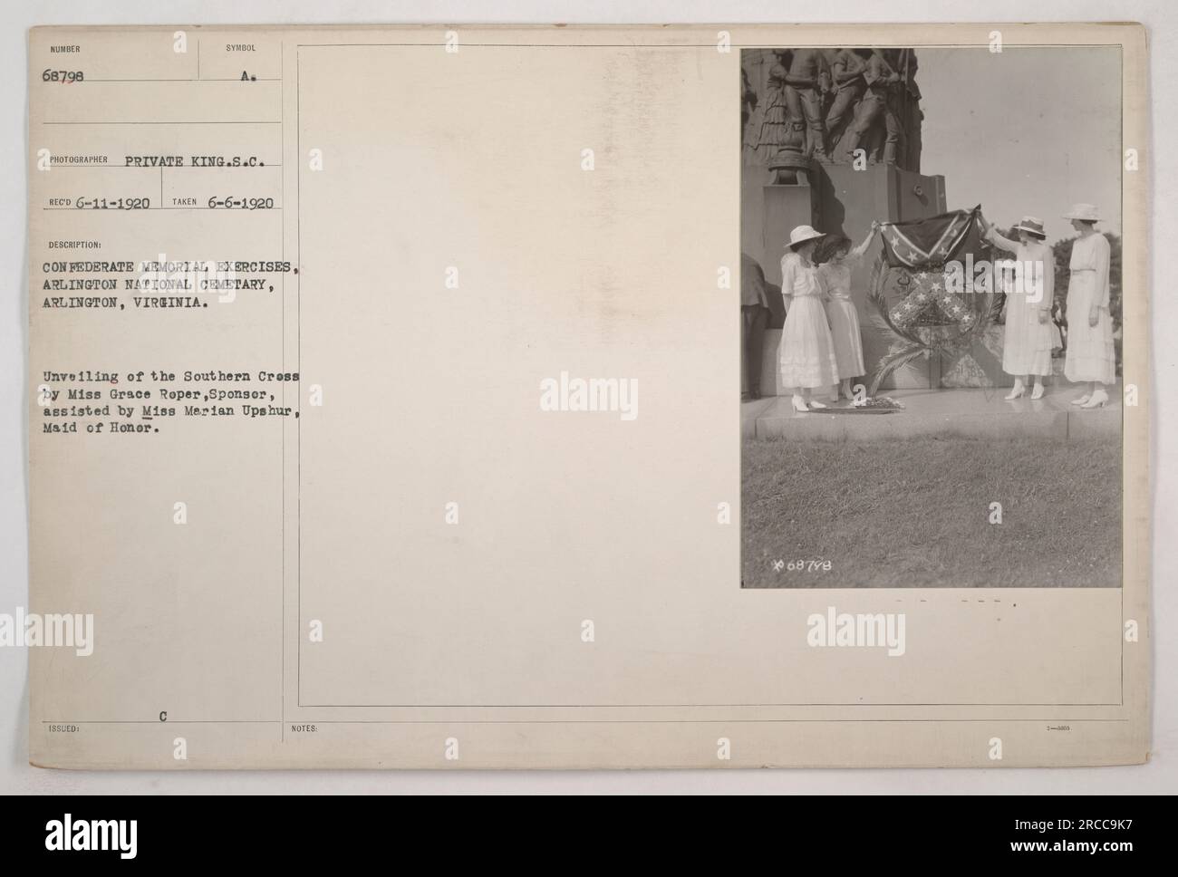 Enthüllung des Southern Cross Confederate Memorial durch Miss Grace ...