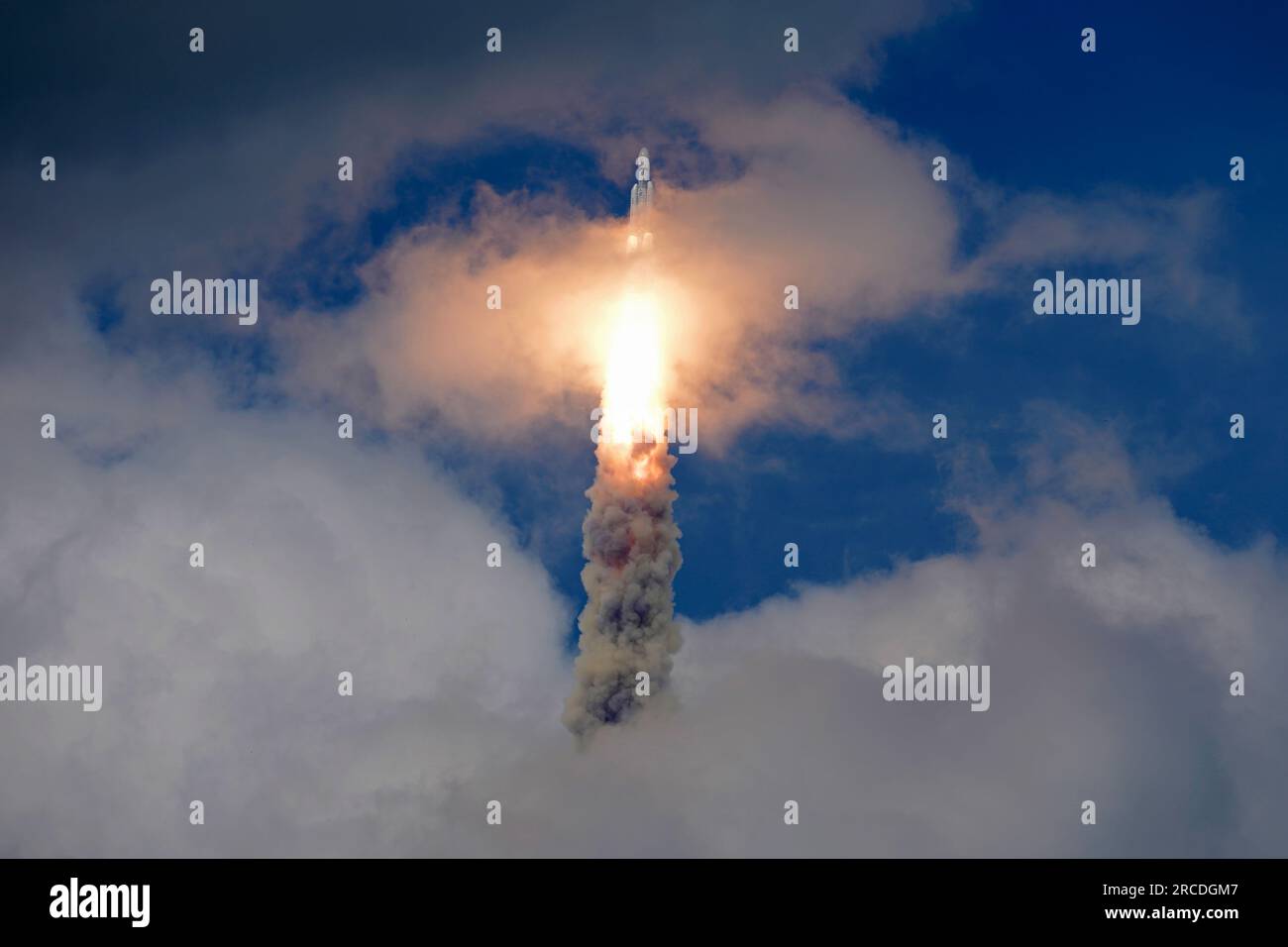 Indian spacecraft Chandrayaan-3, the word for "moon craft" in Sanskrit ...