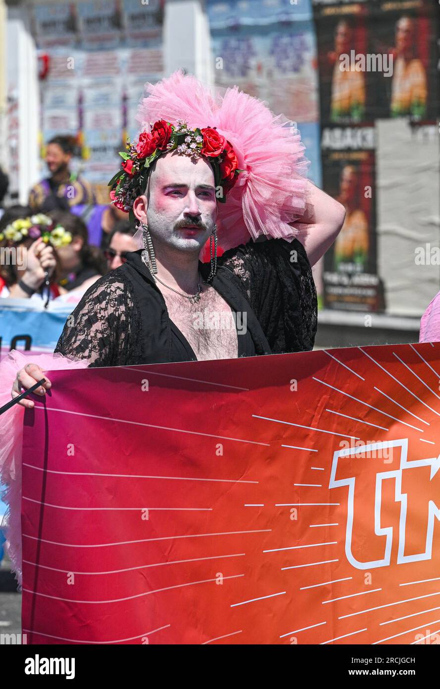 Britische trans pride paraden -Fotos und -Bildmaterial in hoher ...