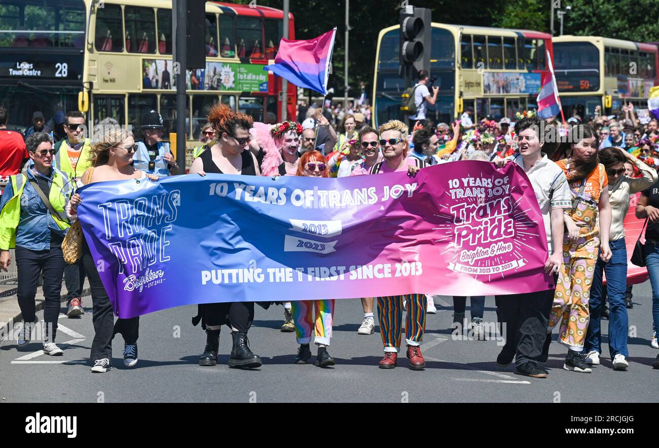 Britische trans pride paraden -Fotos und -Bildmaterial in hoher ...