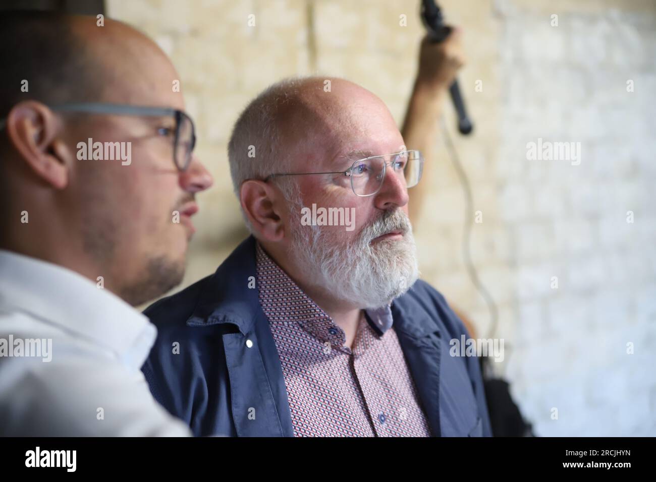 Eschweiler, Deutschland. 15. Juli 2023. Frans Timmermans (r ...