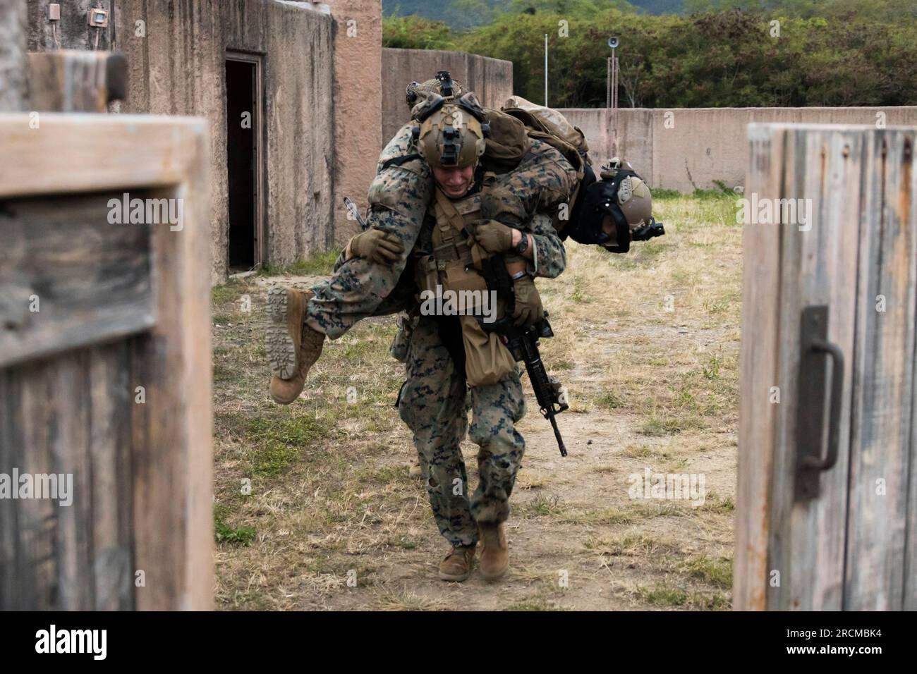 EIN US-AMERIKANISCHER Marine mit erweitertem Infanterie-Training ...