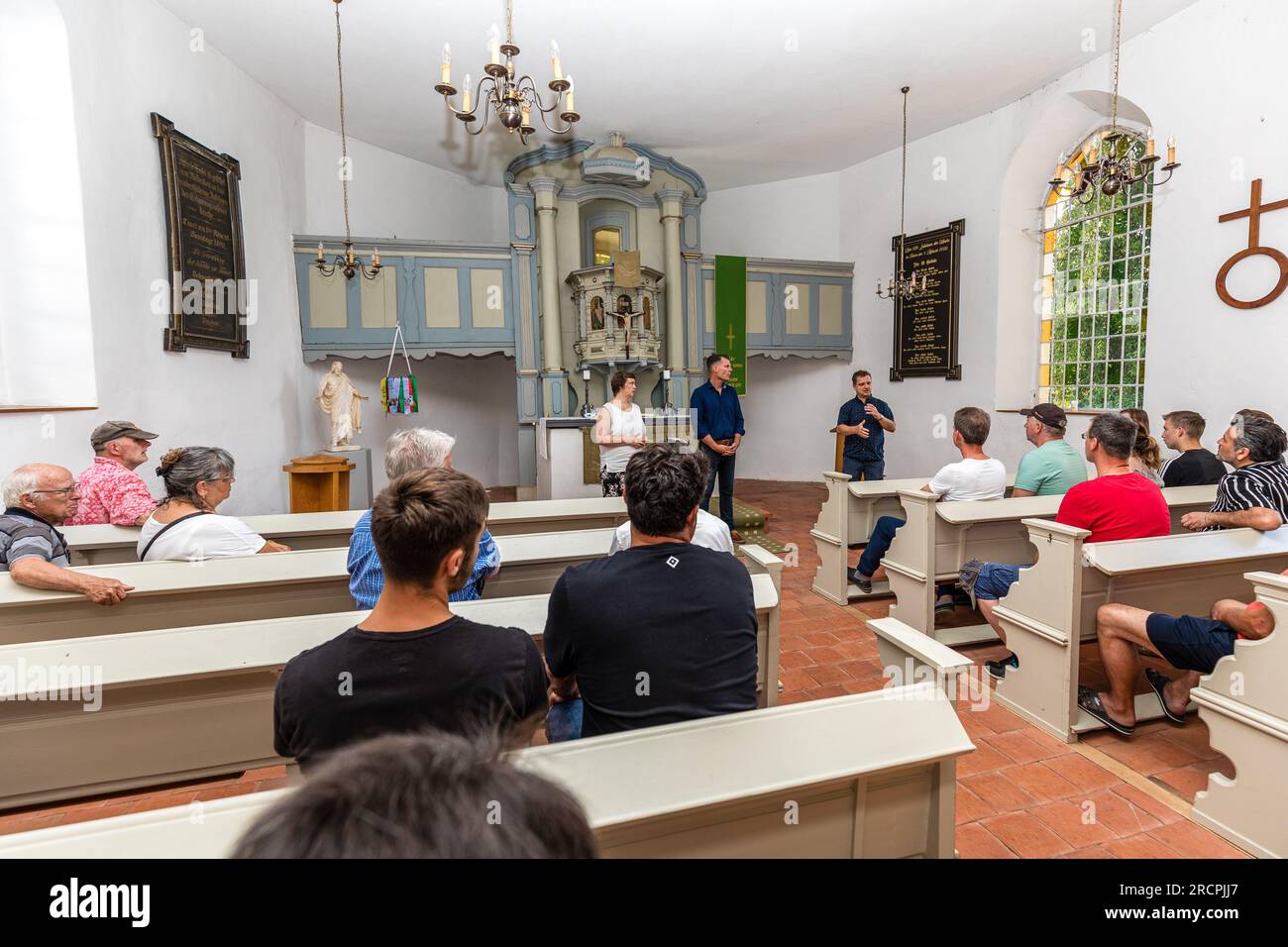 Tauer, Deutschland. 16. Juli 2023. Betroffene Bürger aus Tauer ...