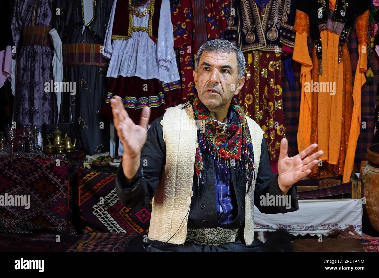 Seyda goyan -Fotos und -Bildmaterial in hoher Auflösung – Alamy