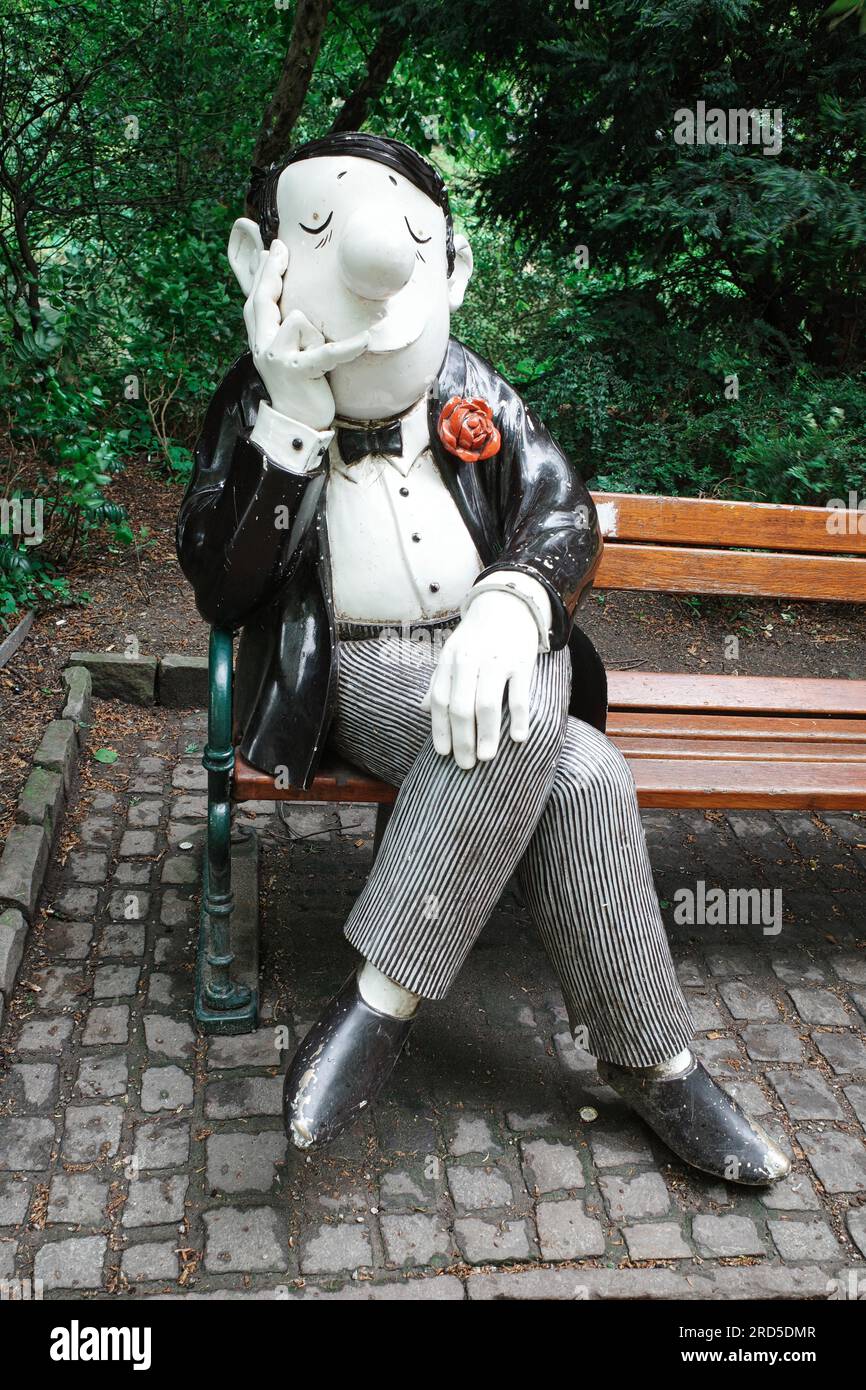 Loriot figur -Fotos und -Bildmaterial in hoher Auflösung – Alamy