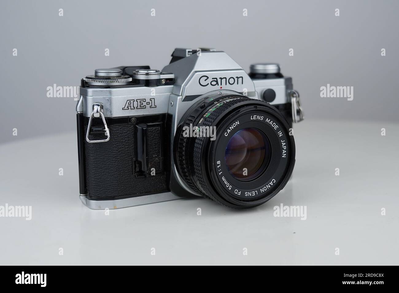Canon ae1 -Fotos und -Bildmaterial in hoher Auflösung – Alamy