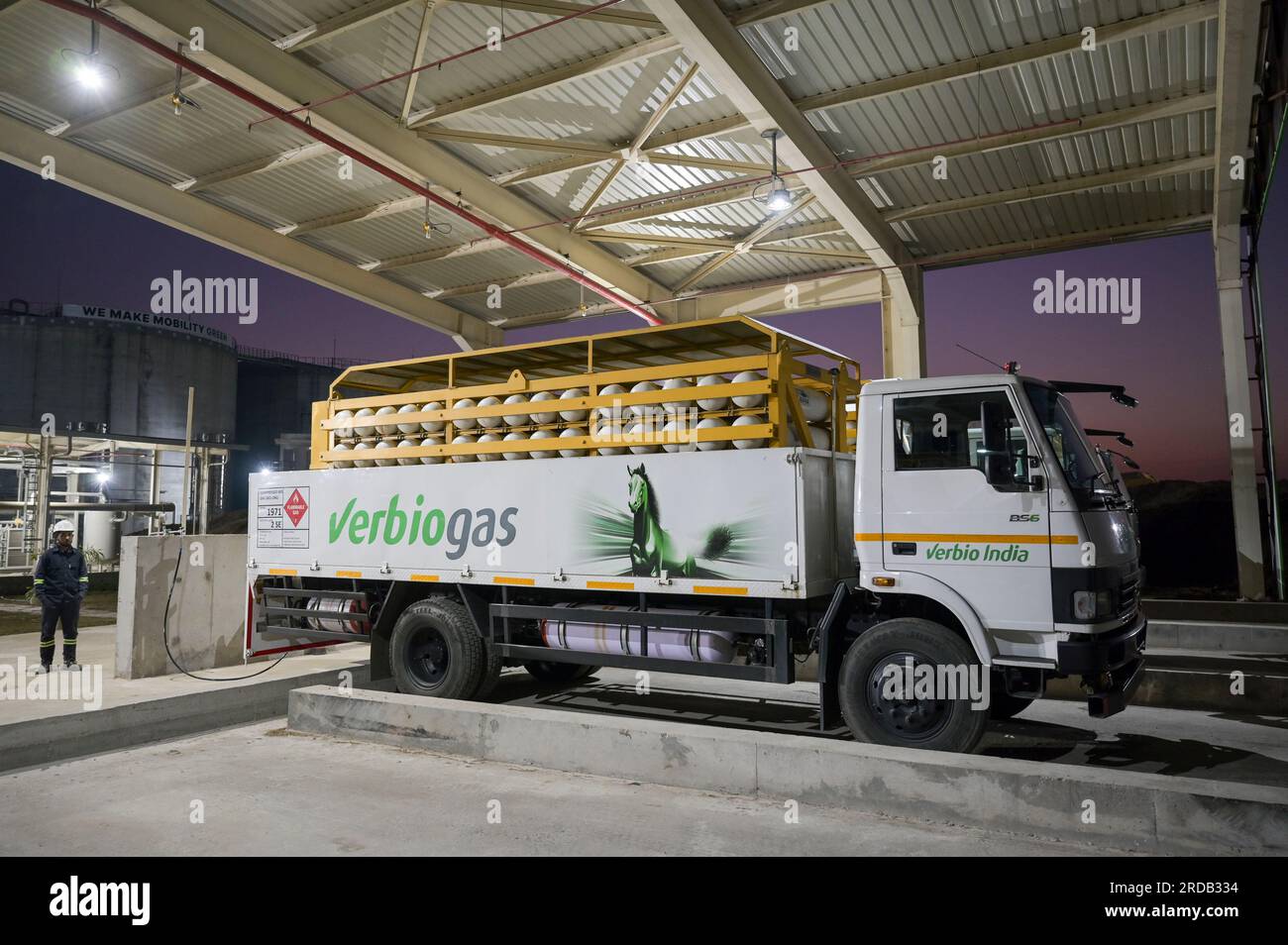 INDIEN, Punjab, Lehragaga, VERBIO Biogasanlage Verarbeitung von Rohreis ...