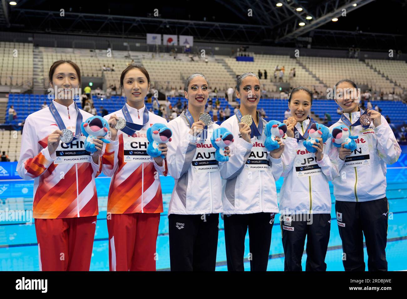 From left to right, silver medalists Wang Liuyi and Wang Qianyi, of ...