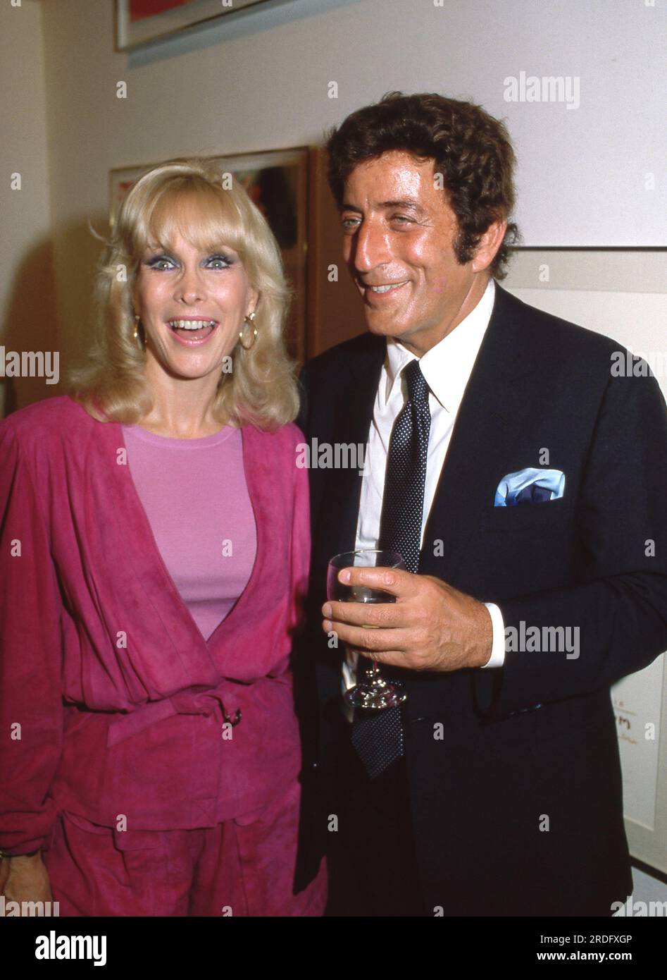 Barbara eden ralph -Fotos und -Bildmaterial in hoher Auflösung – Alamy