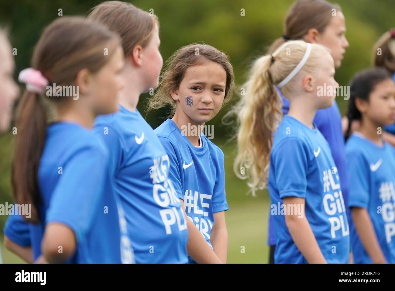 Junge Mädchen nehmen an der FA-Veranstaltung „Let Girls Play Big ...