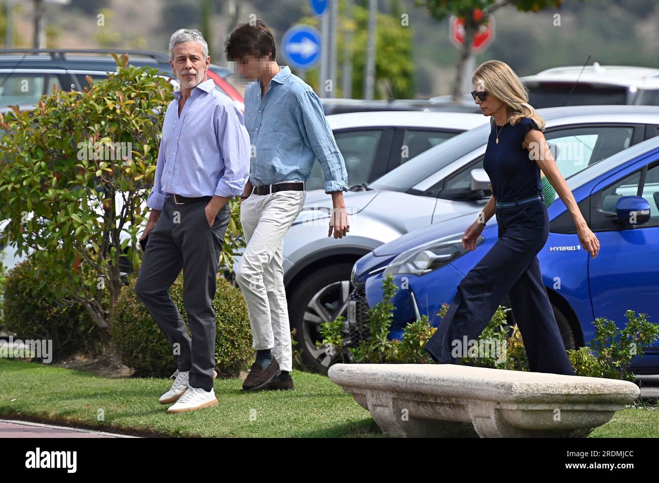 María Chavarri and her son Álvaro Fitz James at the Tanatorio de la Paz where Marta Chavarri ...