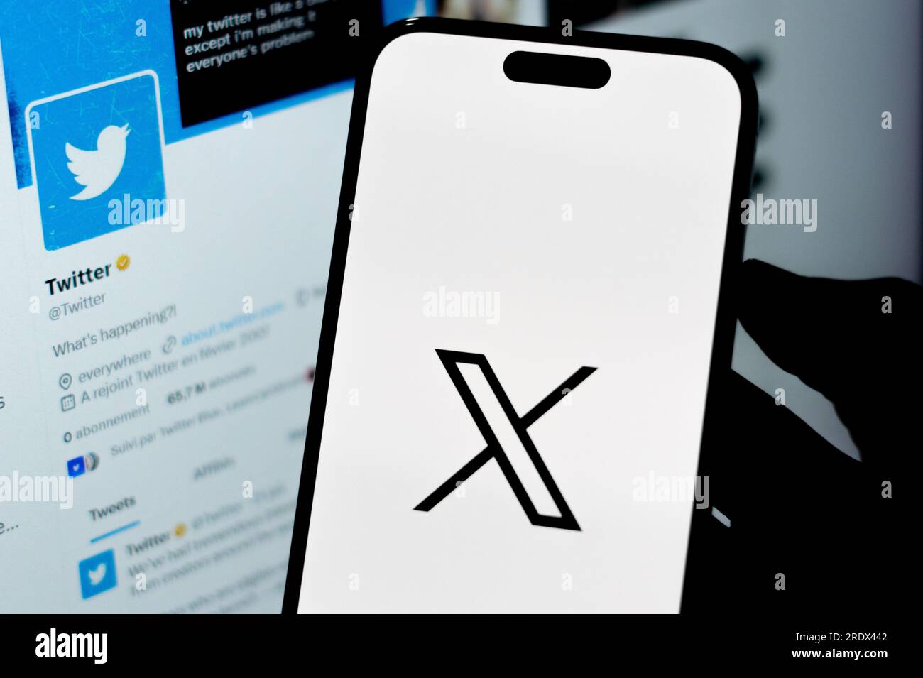 Twitter x neues logo -Fotos und -Bildmaterial in hoher Auflösung – Alamy