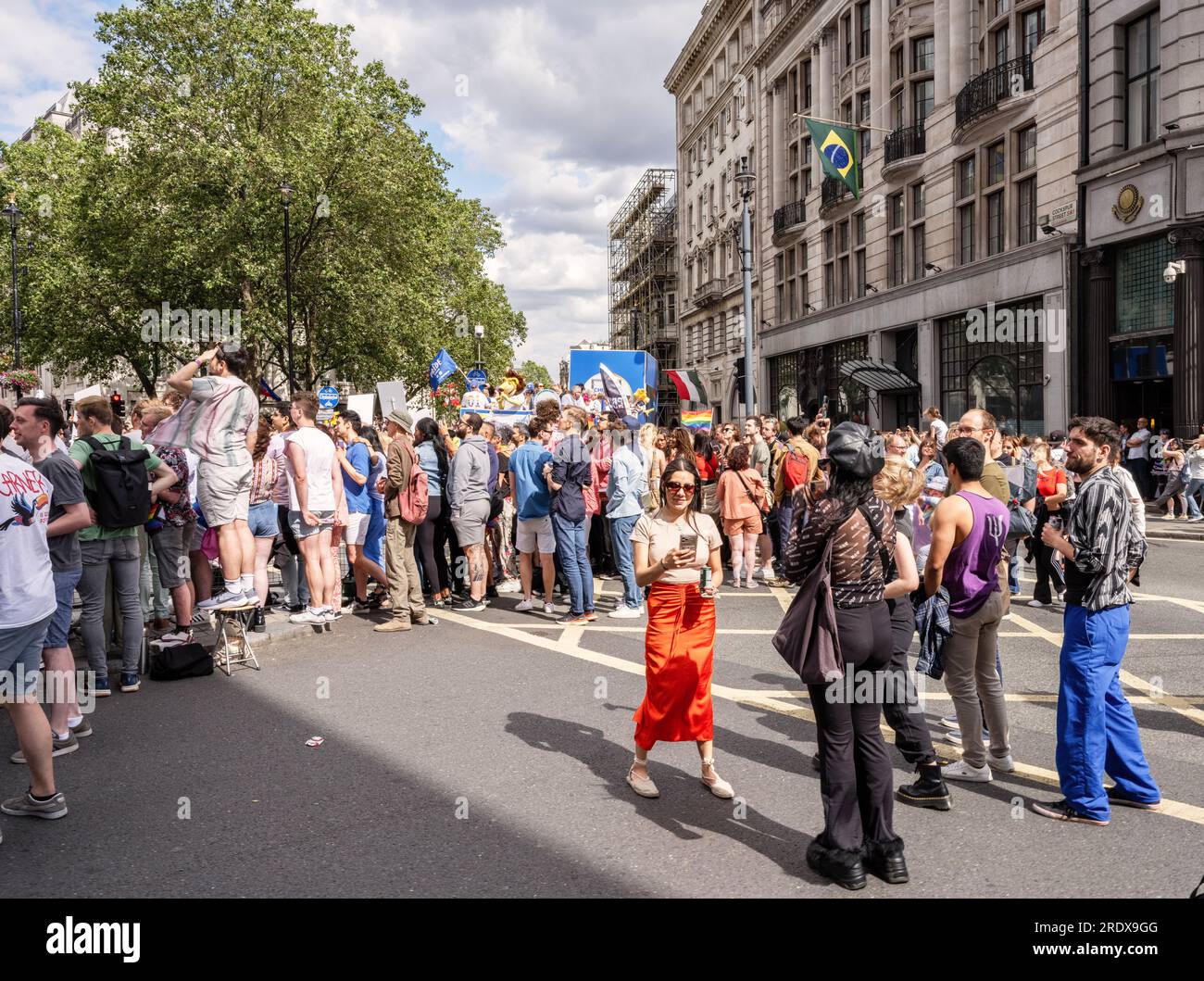 Stolzmarsch und demonstration im pall mall -Fotos und -Bildmaterial in hoher Auflösung – Alamy