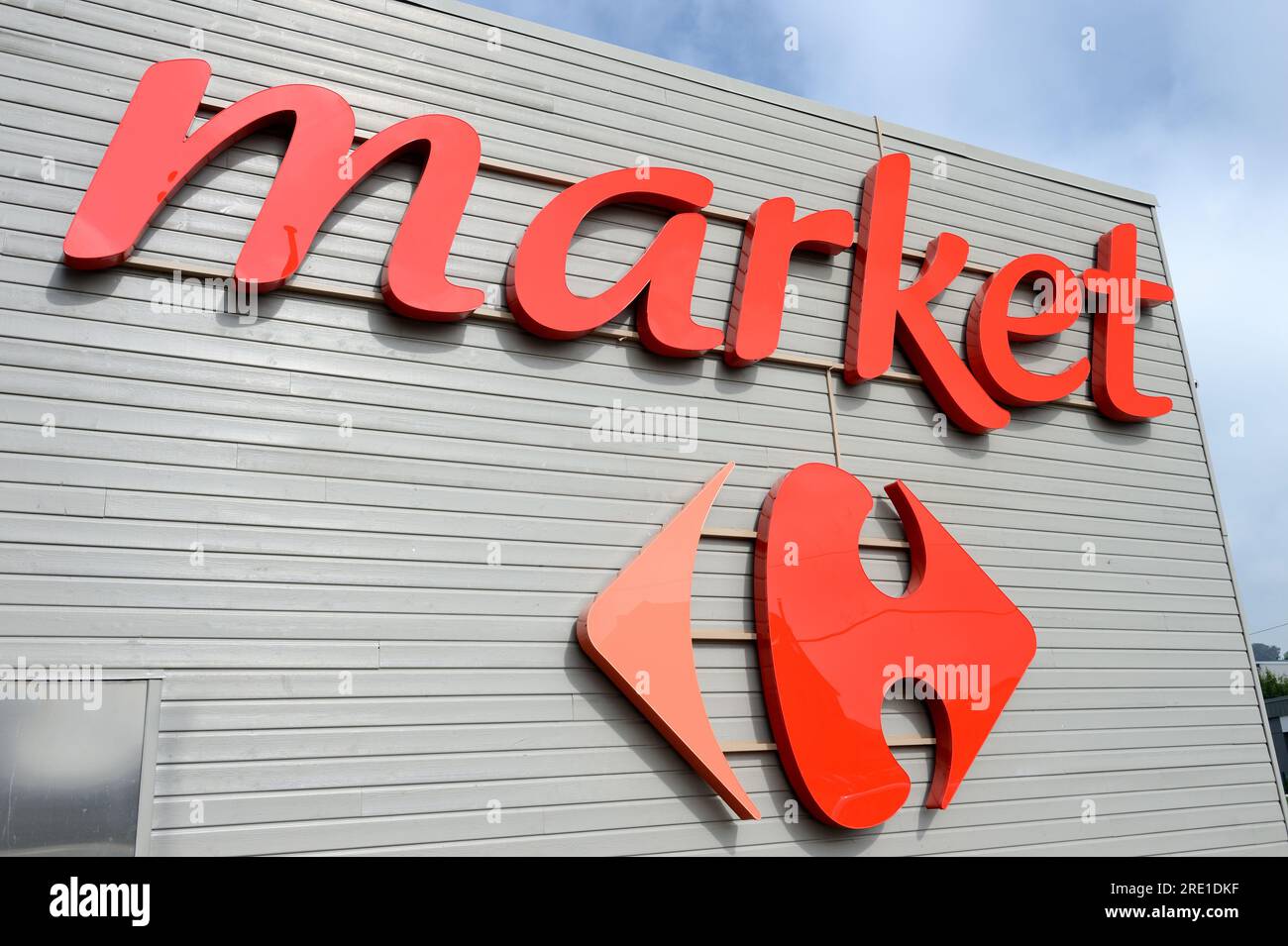 Carrefour supermarkets -Fotos und -Bildmaterial in hoher Auflösung – Alamy