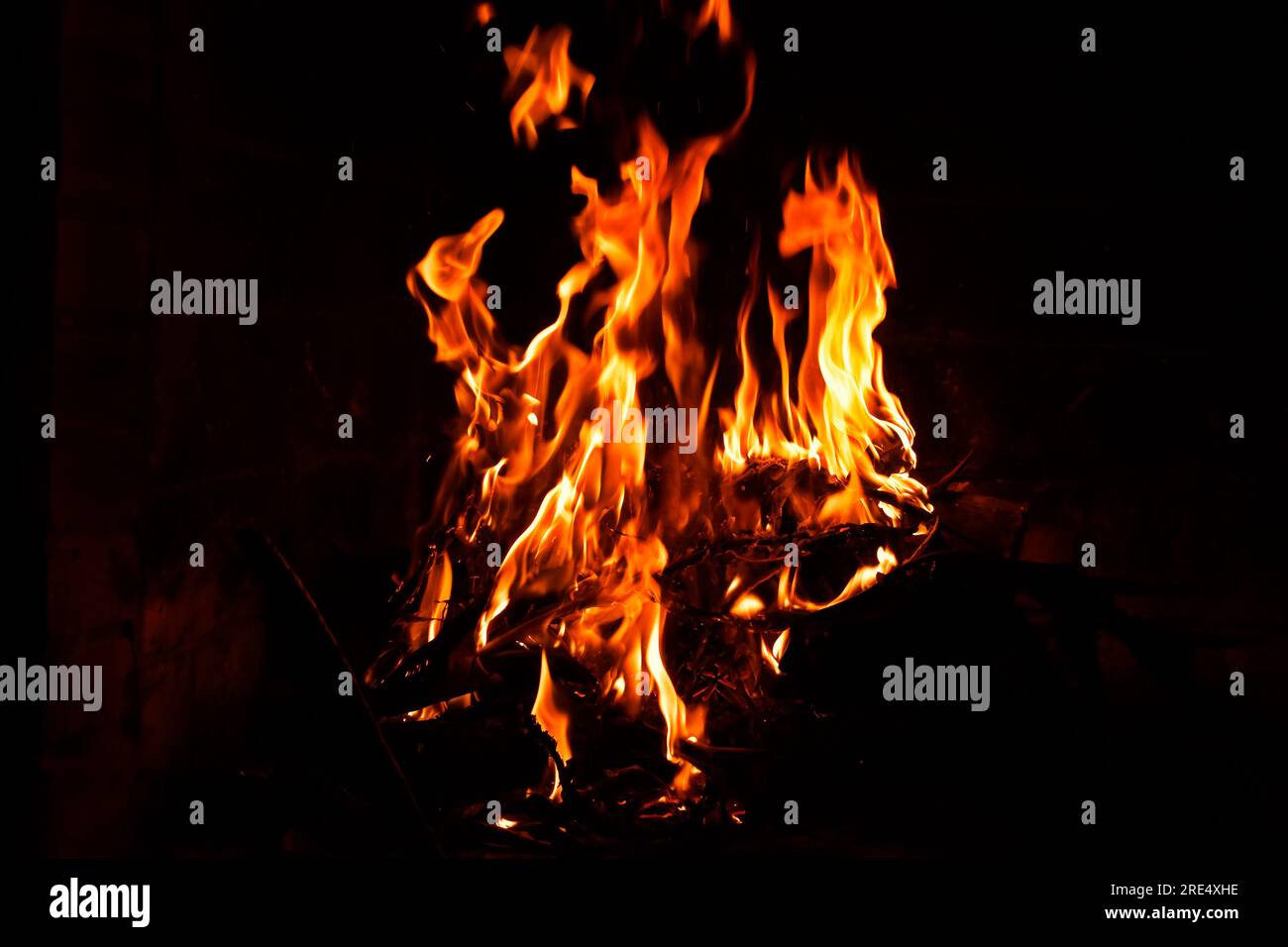 Hitze flammen -Fotos und -Bildmaterial in hoher Auflösung – Alamy