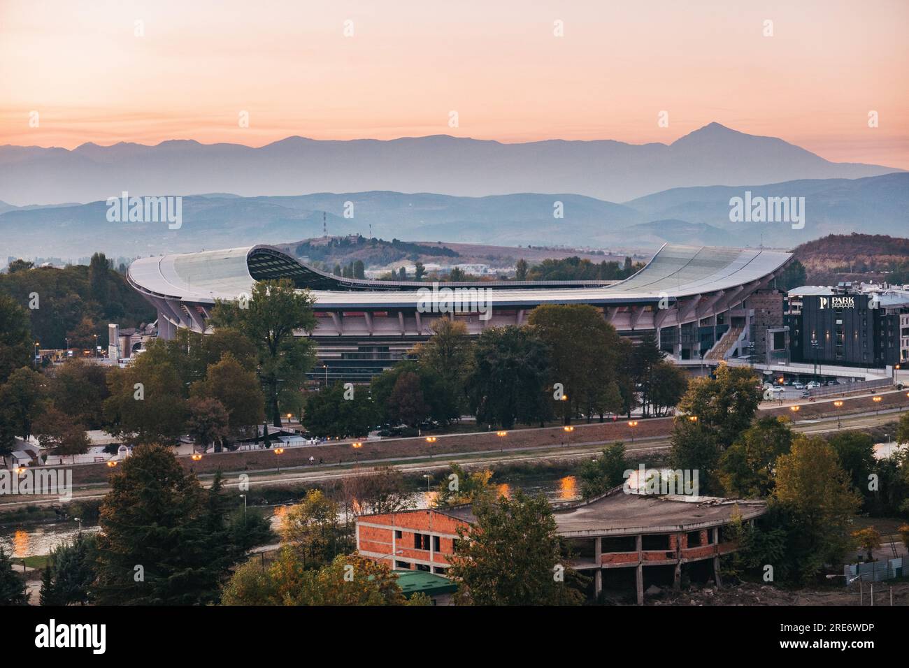 National arena -Fotos und -Bildmaterial in hoher Auflösung – Alamy
