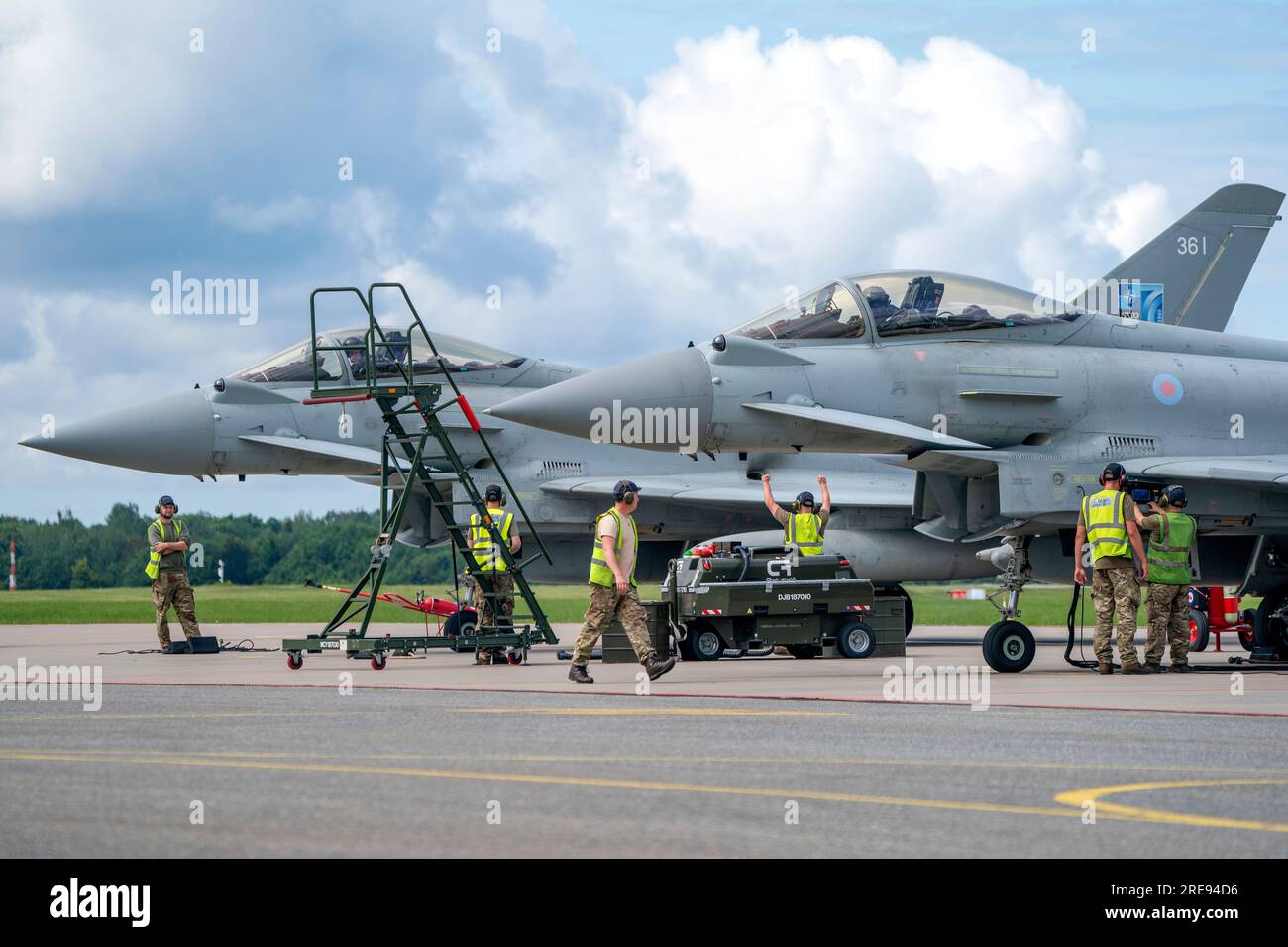 RAF-Typhoon-Jets auf dem Vorfeld nach der Rückkehr von der Übung ...