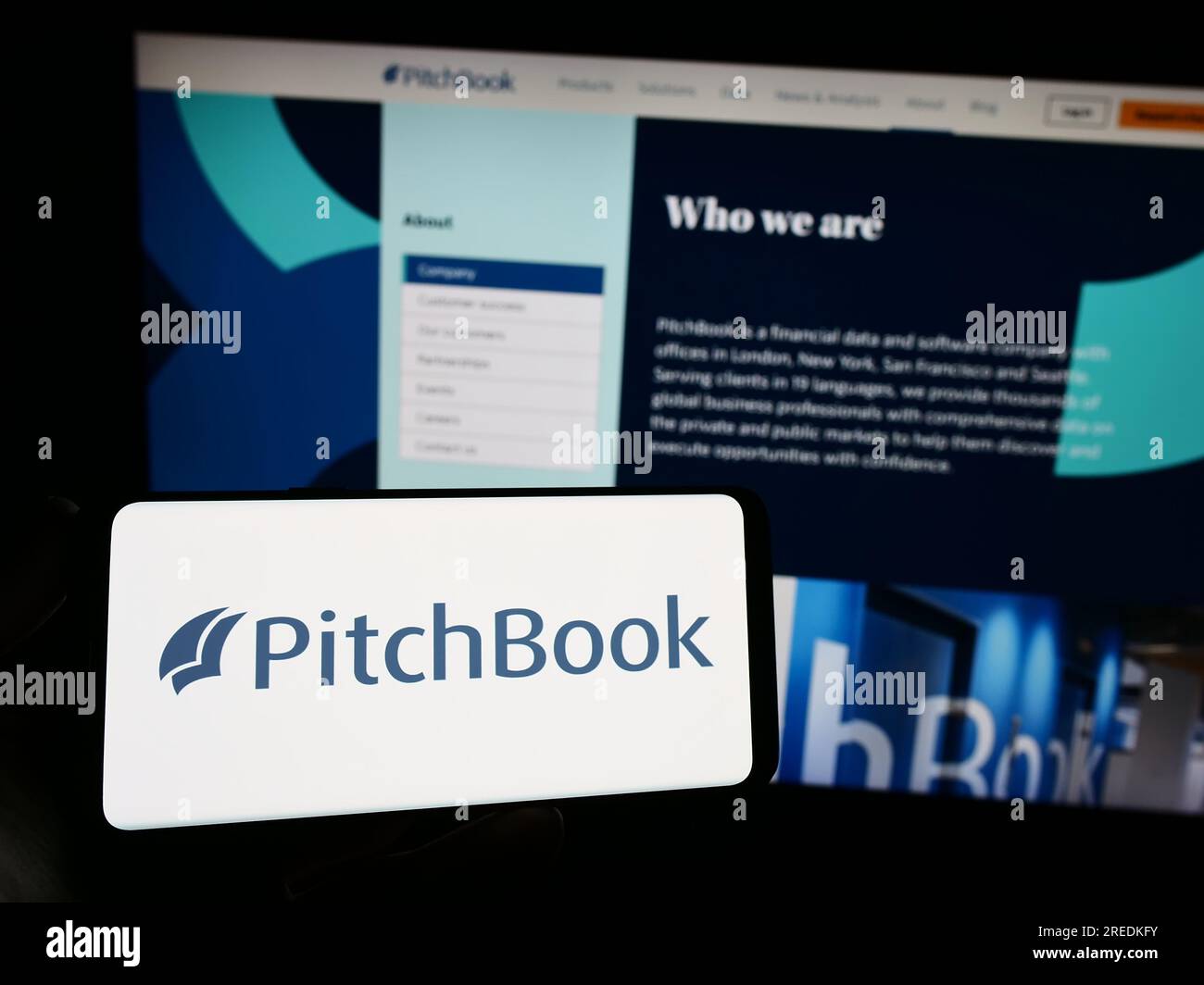 Pitchbook logo -Fotos und -Bildmaterial in hoher Auflösung – Alamy