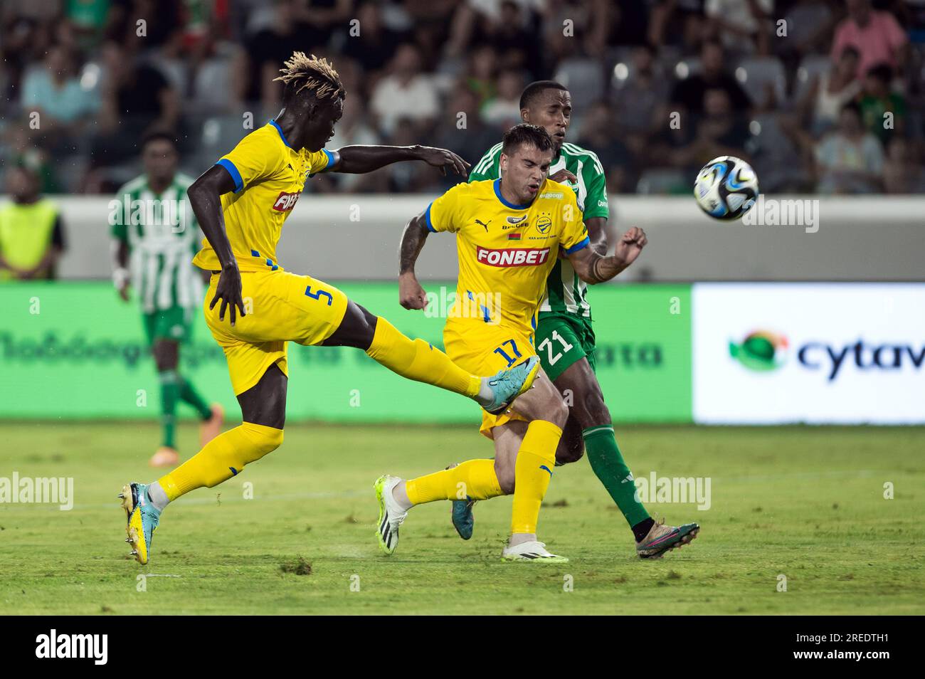 Alfa mega stadion -Fotos und -Bildmaterial in hoher Auflösung – Alamy