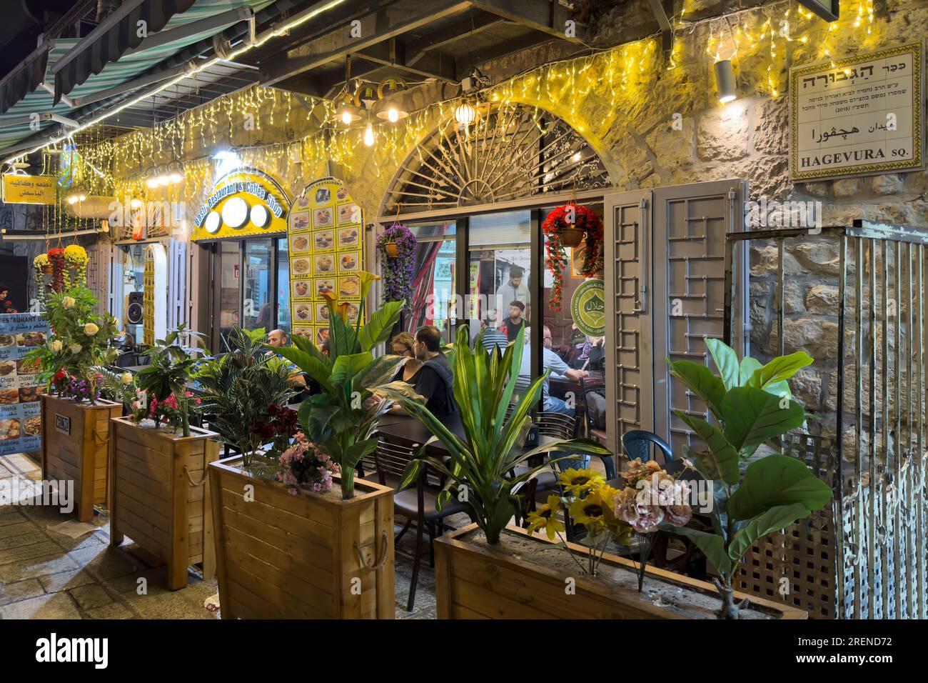 Basti restaurant -Fotos und -Bildmaterial in hoher Auflösung – Alamy