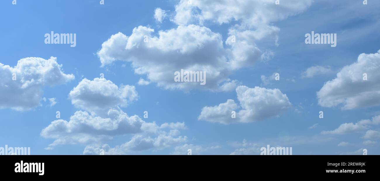 Himmel banner -Fotos und -Bildmaterial in hoher Auflösung – Alamy