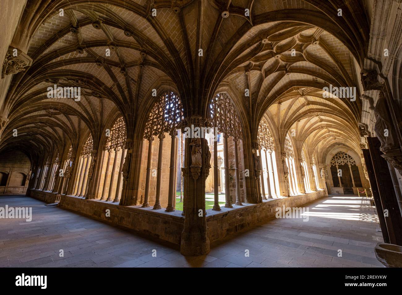 Conventos y monasterios de la provincia de la rioja -Fotos und ...