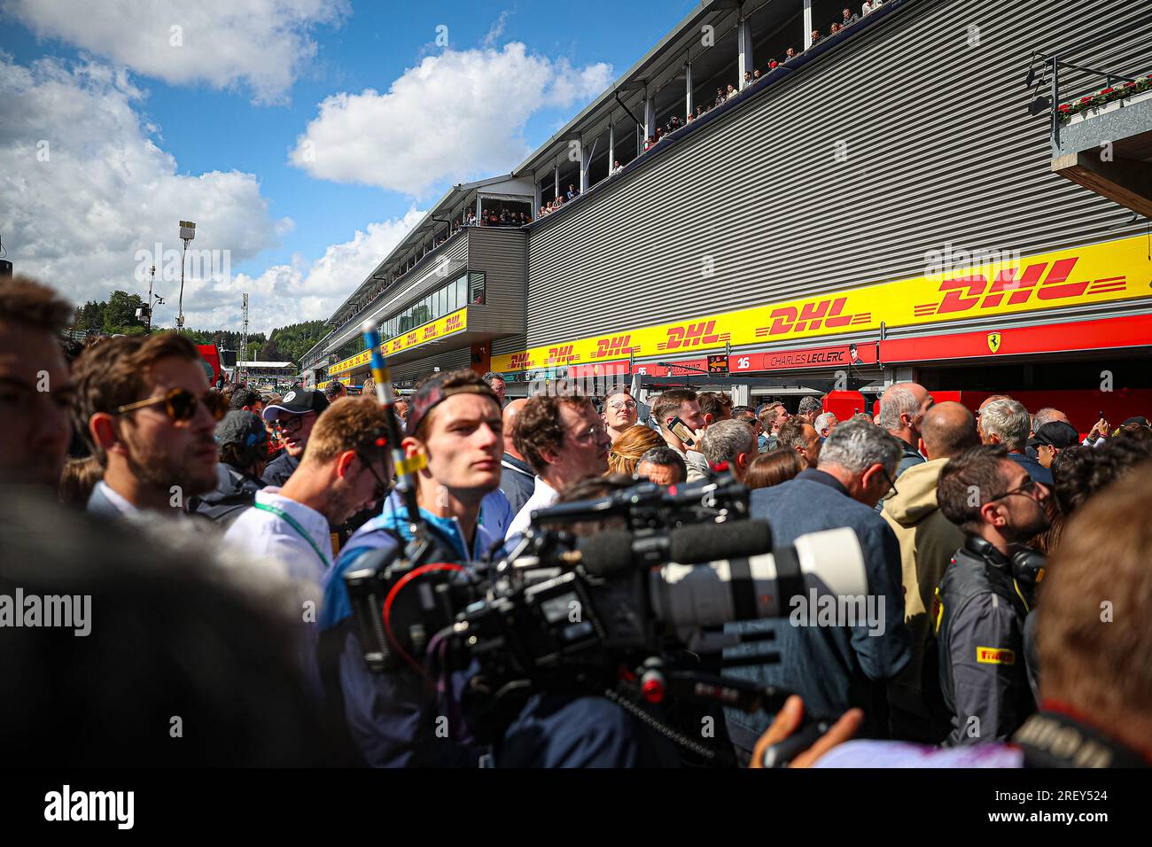 Pit Lane/Box auf dem Podium des belgischen GP, Spa-Francorchamps, 27-30 ...