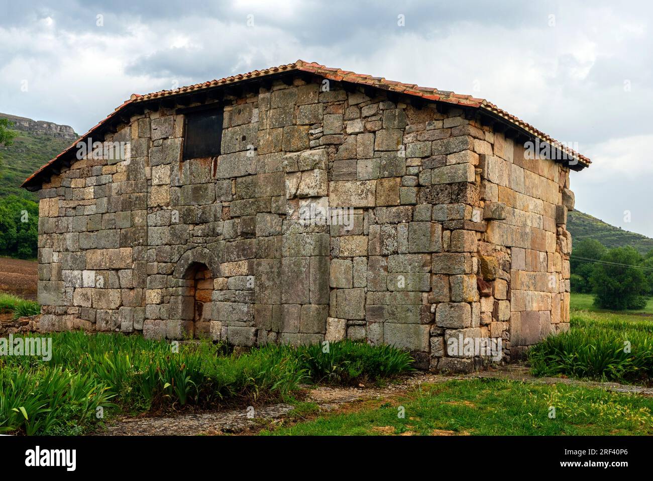 Visigotische Kirche Santa María de Lara oder Eremitage Santa Maria de ...