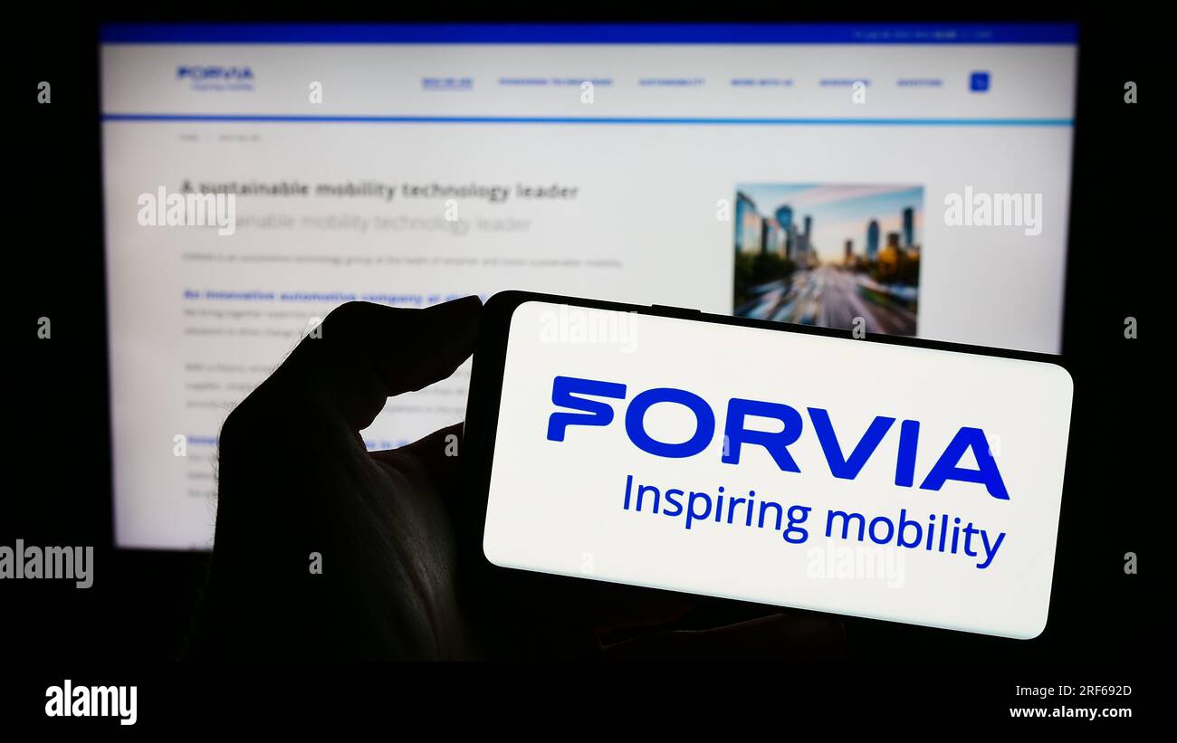 Forvia logo -Fotos und -Bildmaterial in hoher Auflösung – Alamy