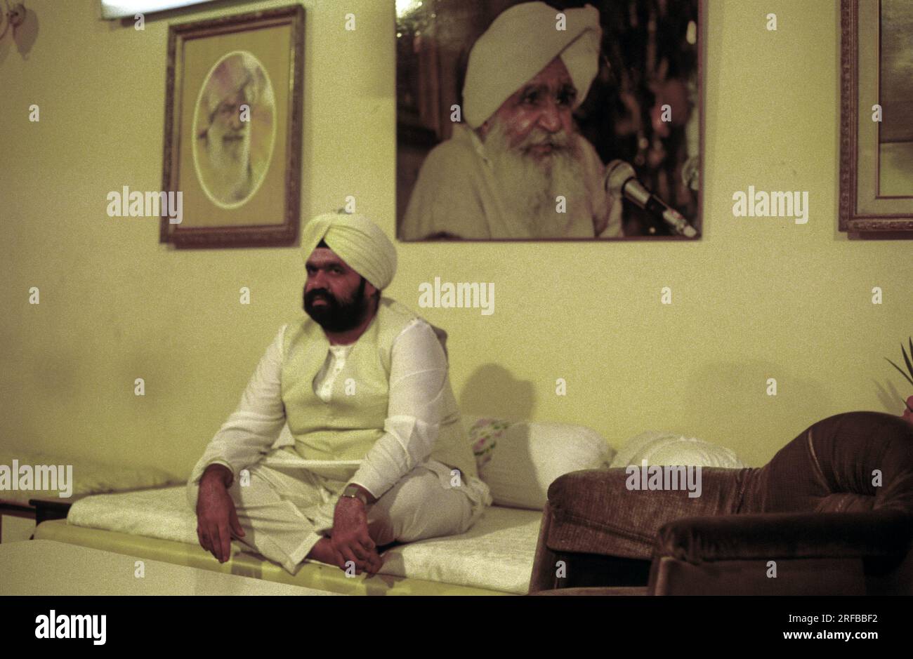 Sant rajinder singh ji maharaj -Fotos und -Bildmaterial in hoher ...