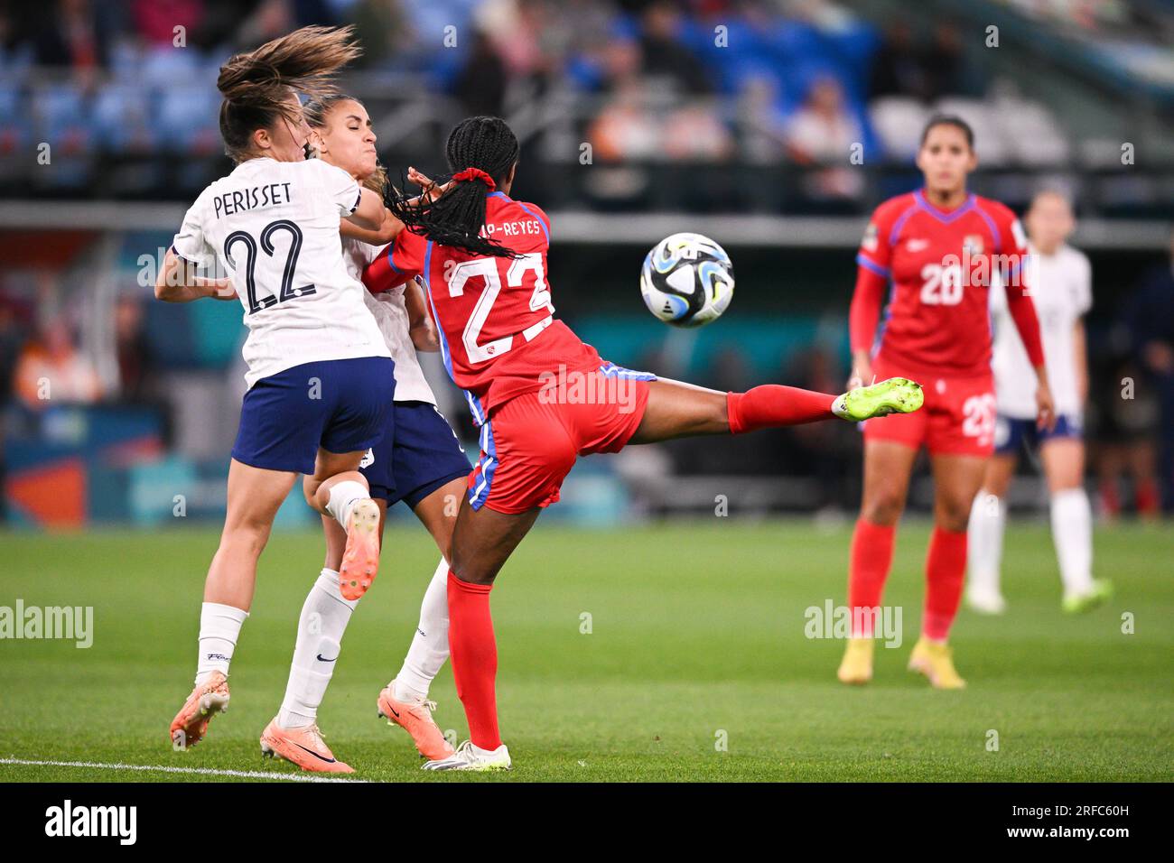 Eve Perisset aus Frankreich und Carina Baltrip-Reyes aus Panama treten ...